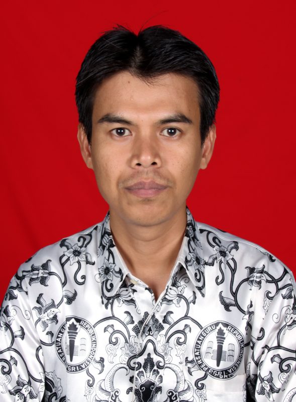 Guru dan Karyawan - SMP Negeri 1 Kragilan